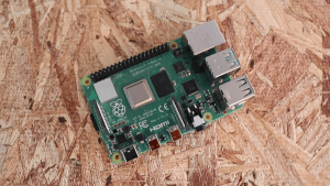 Raspberry Pi 4 Is Here With Dual 4K Display Support And Up To 4GB RAM ...