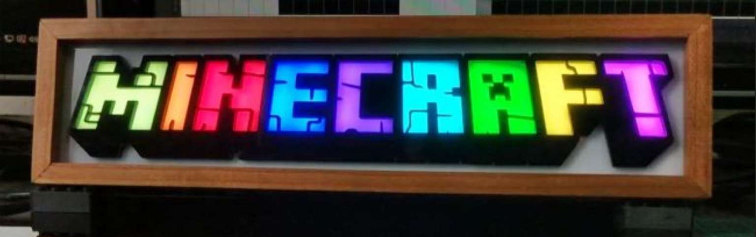 RGB Minecraft Sign Which Lights Up When Friends Join Your Server